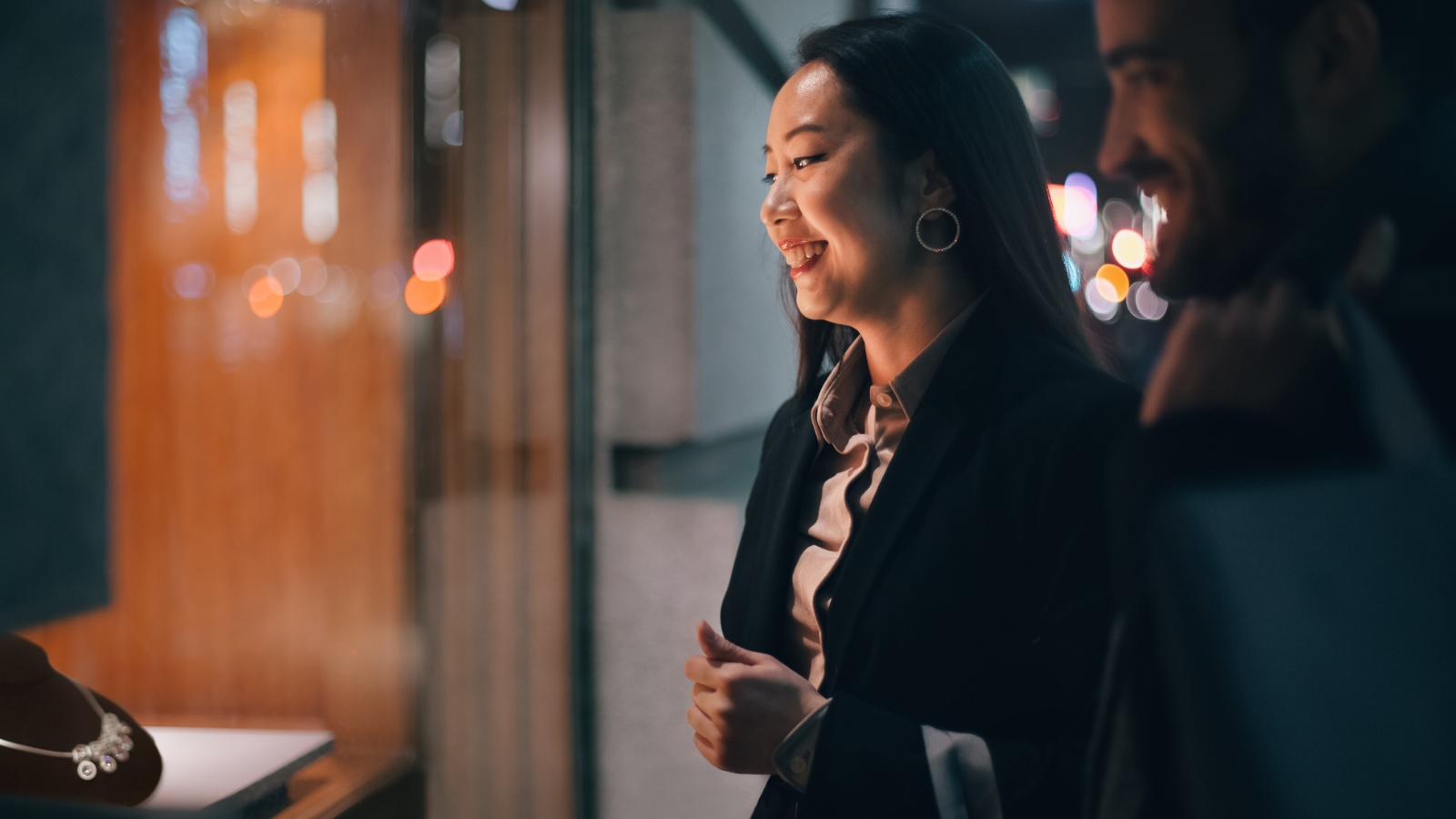 Understanding luxury customers in China - Let's talk consumers
